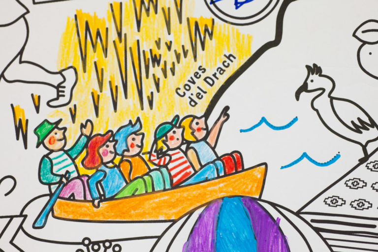 Map of Mallorca for coloring - Triangle Editorial